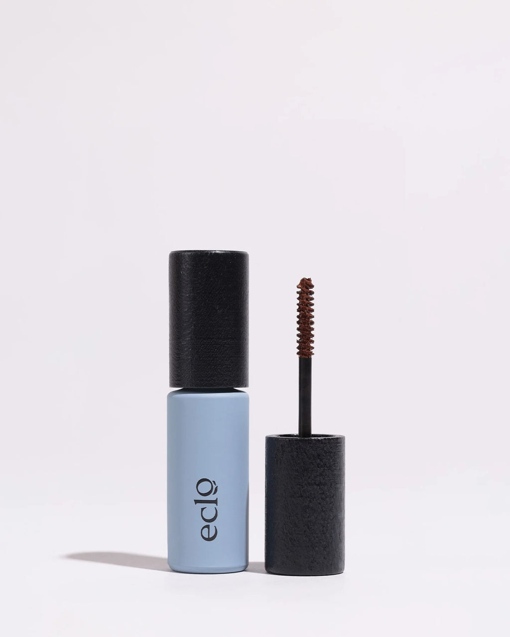 Bruine mascara – studio paus
